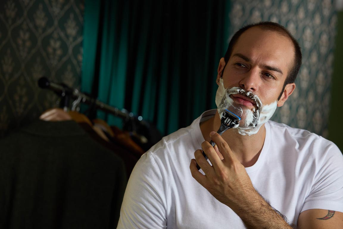 Cómo lucir una barba desvanecida con Schick